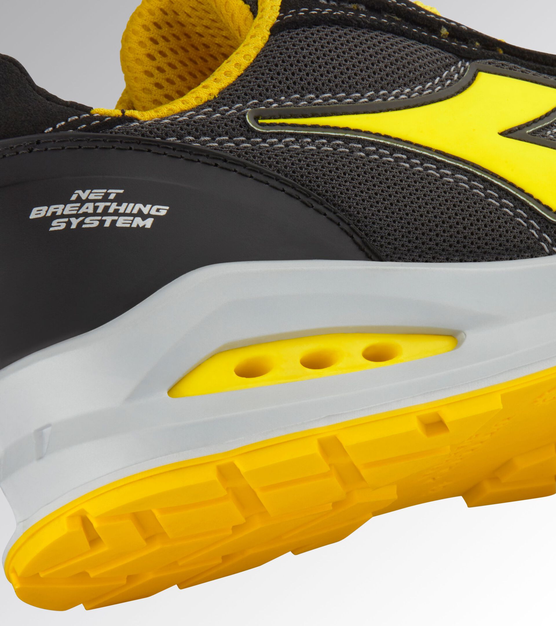 RUN NET AIRBOX LOW S1PS FO SR Scarpa antinfortunistica bassa - Diadora ...