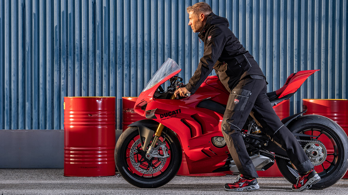 Abbigliamento per Ducati Corse - Diadora Utility Online Shop